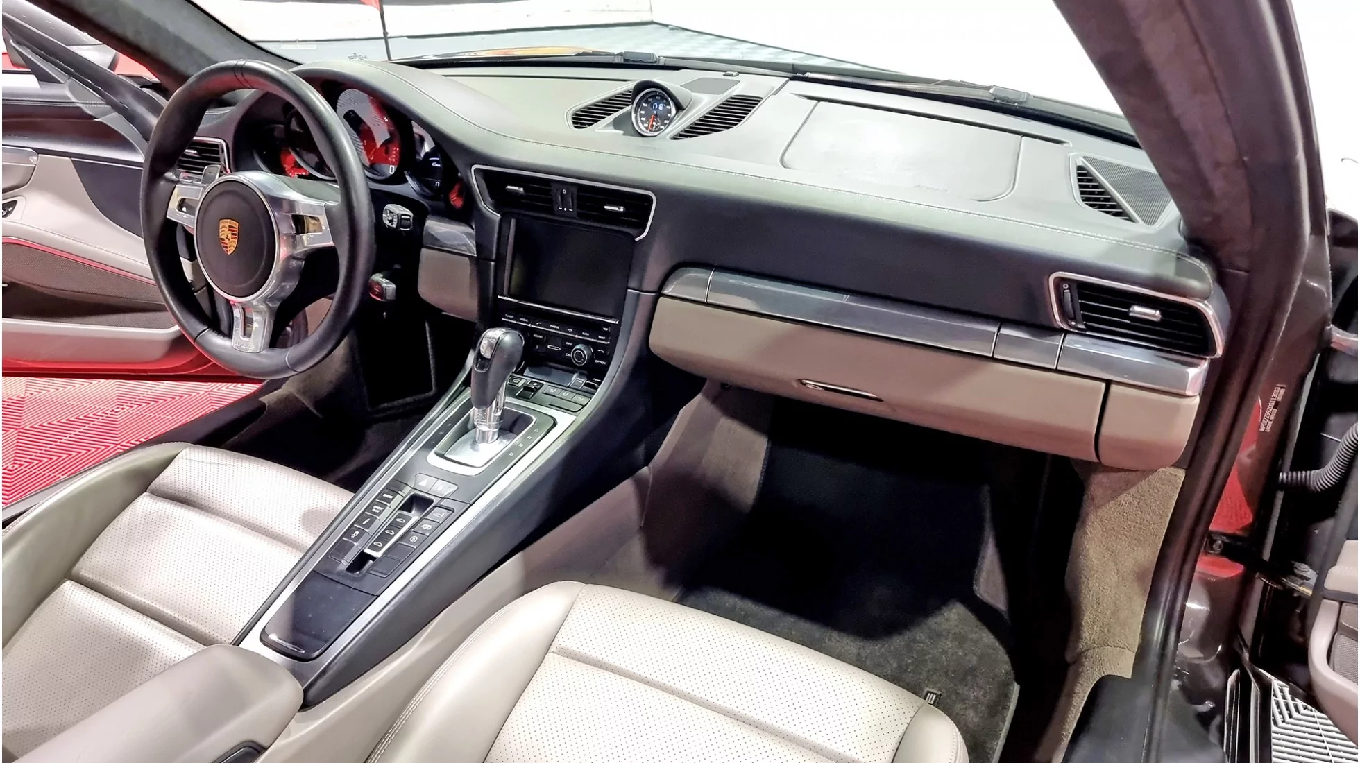 Porsche 991 Carrera 4S 400