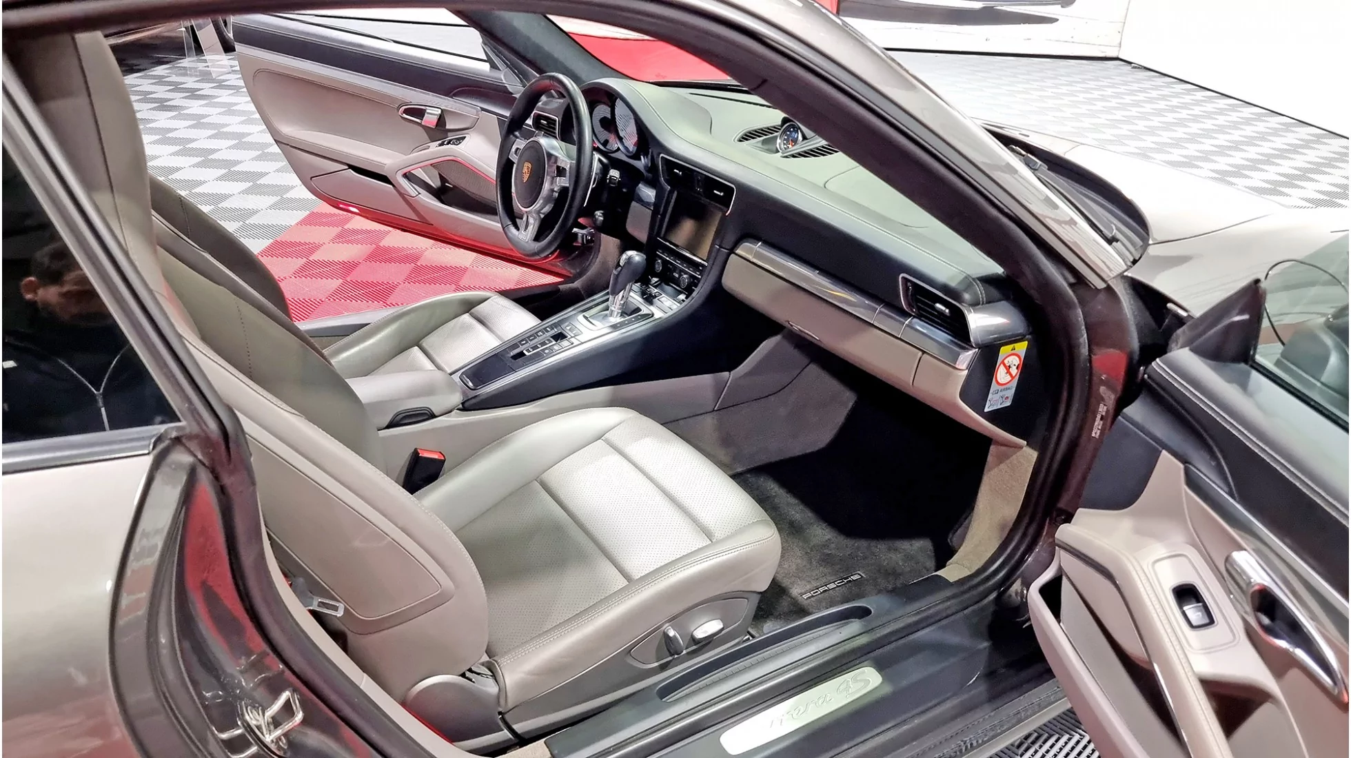 Porsche 991 Carrera 4S 400